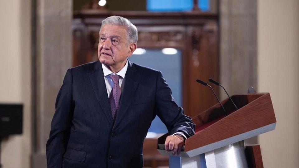 AMLO revela lista de posibles candidatos de oposición