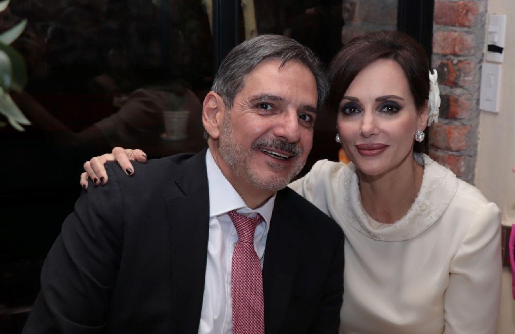 Llamando a la presidenta y a Lilly Téllez. Cambio y fuera